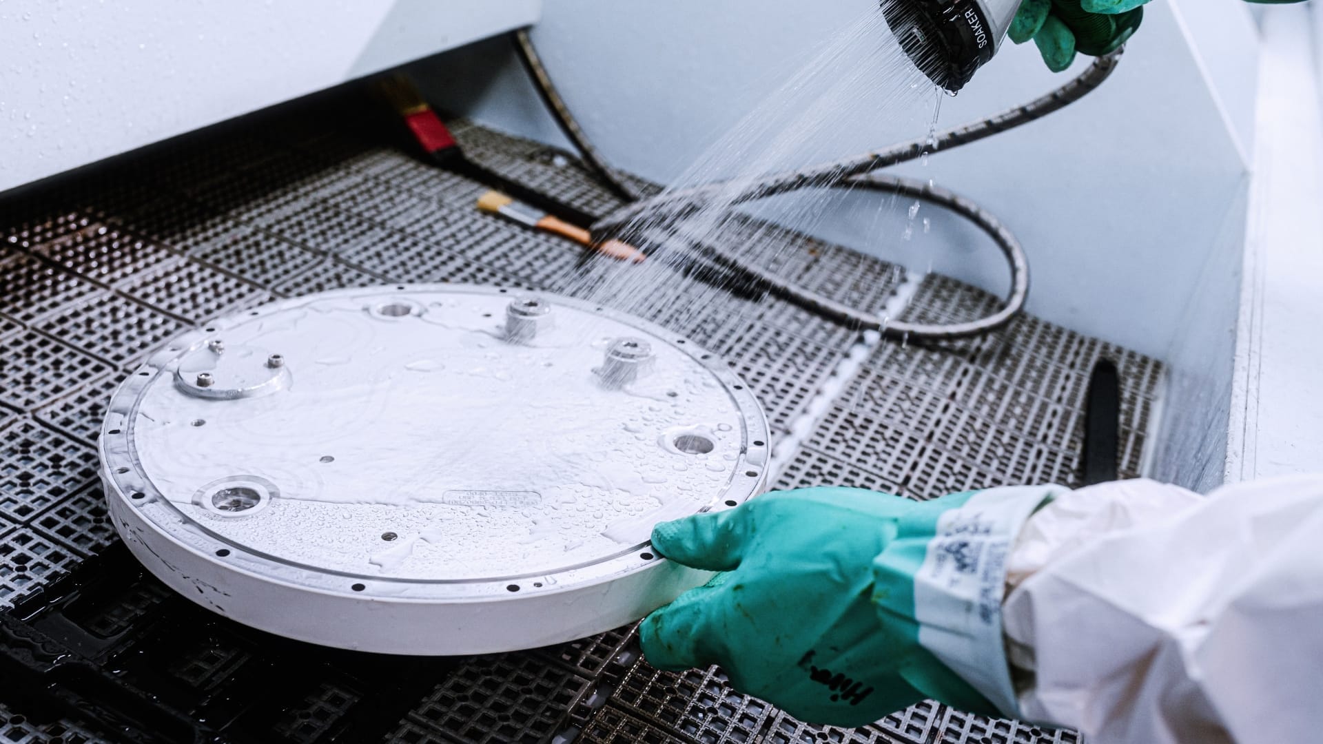 Chemical Leaks in Semiconductor Manufacturing: How Contamination ...